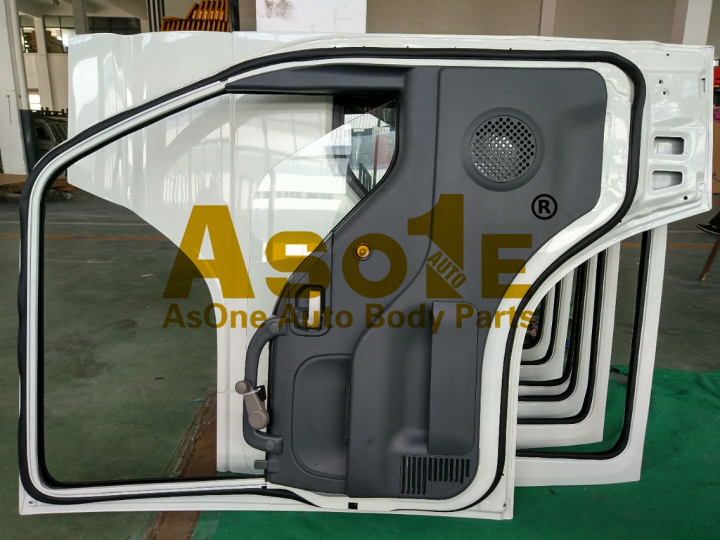 Aftermarket Truck Door Assembly for ISUZU 100P 600P NPR NKR